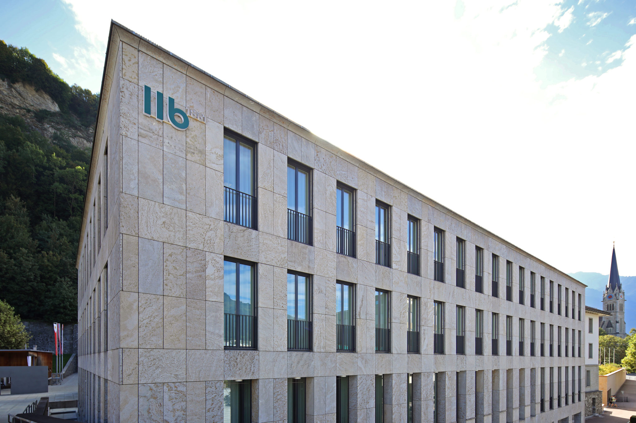 Landesbank Vaduz: Spitzenklasse! – lie:zeit online